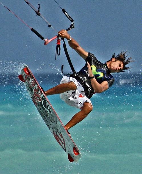 Cómo hacer Raley to Blind en Kitesurf - 7 pasos - Ejercicio Doncomos.com