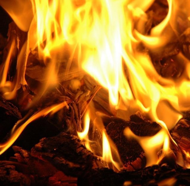 Cómo hacer fuego - 9 pasos - Ocio Doncomos.com