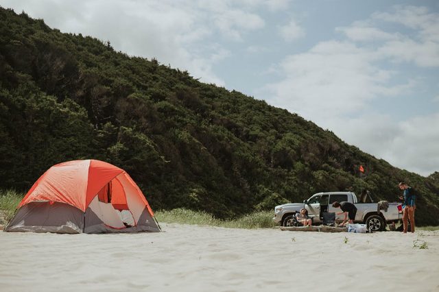 Cómo acampar en la playa - Ocio Doncomos.com