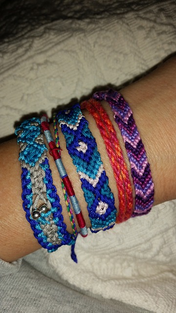 Cómo tejer macramé - Talento Doncomos.com