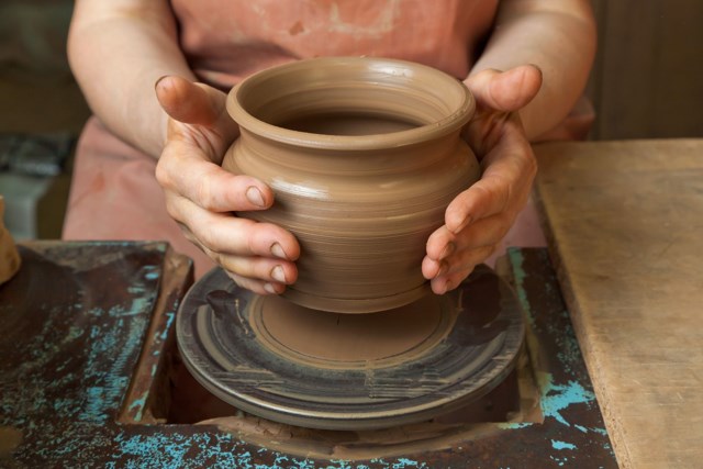 ¿Cómo hacer esculturas de Arcilla? - Talento Doncomos.com