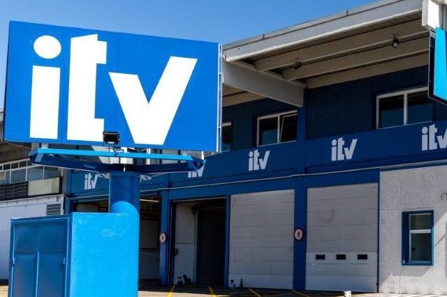 Cómo pasar la ITV sin tener que ir a un centro - Vehiculos y Motor ...